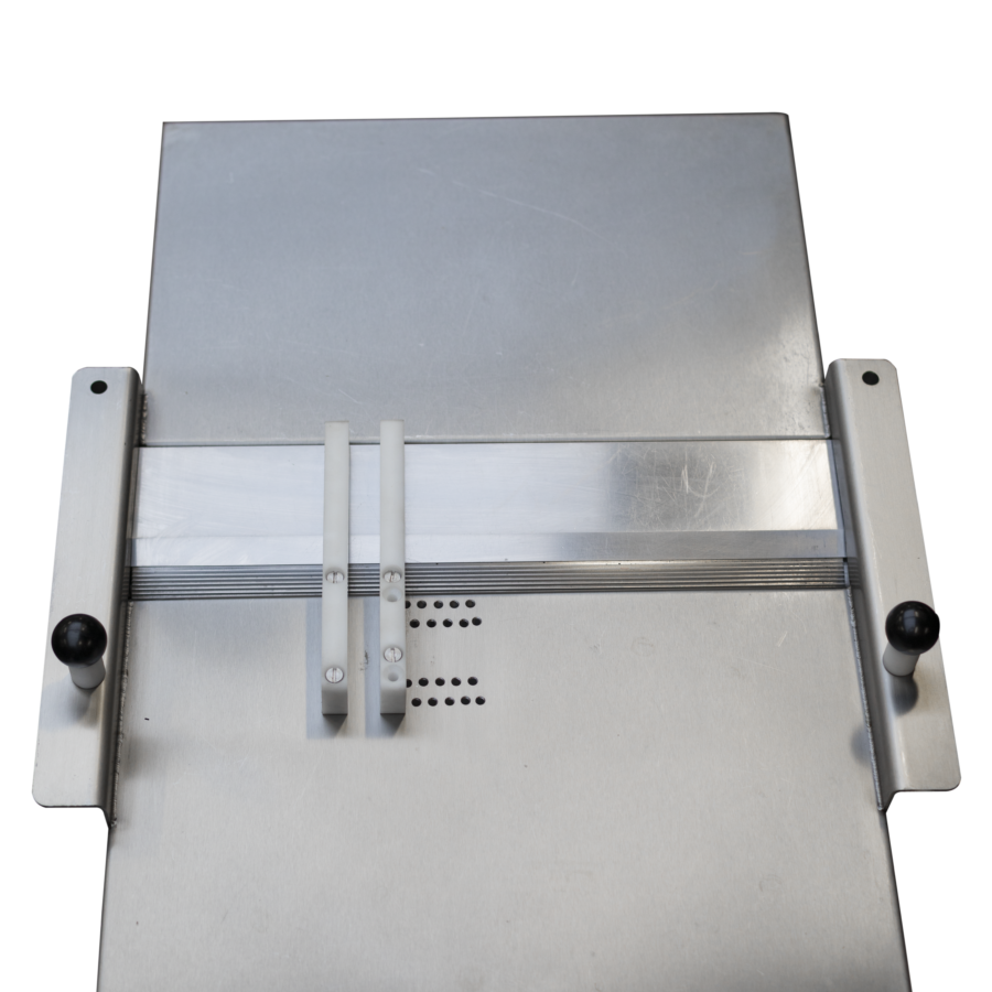 Free standing fish skinner - manual infeed skinning machine