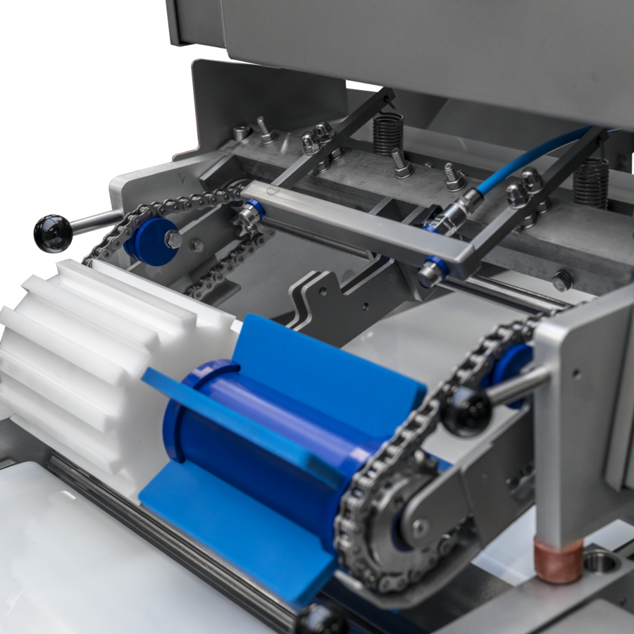 Automatic poultry skinner: chicken, turkey duck bone or deboned